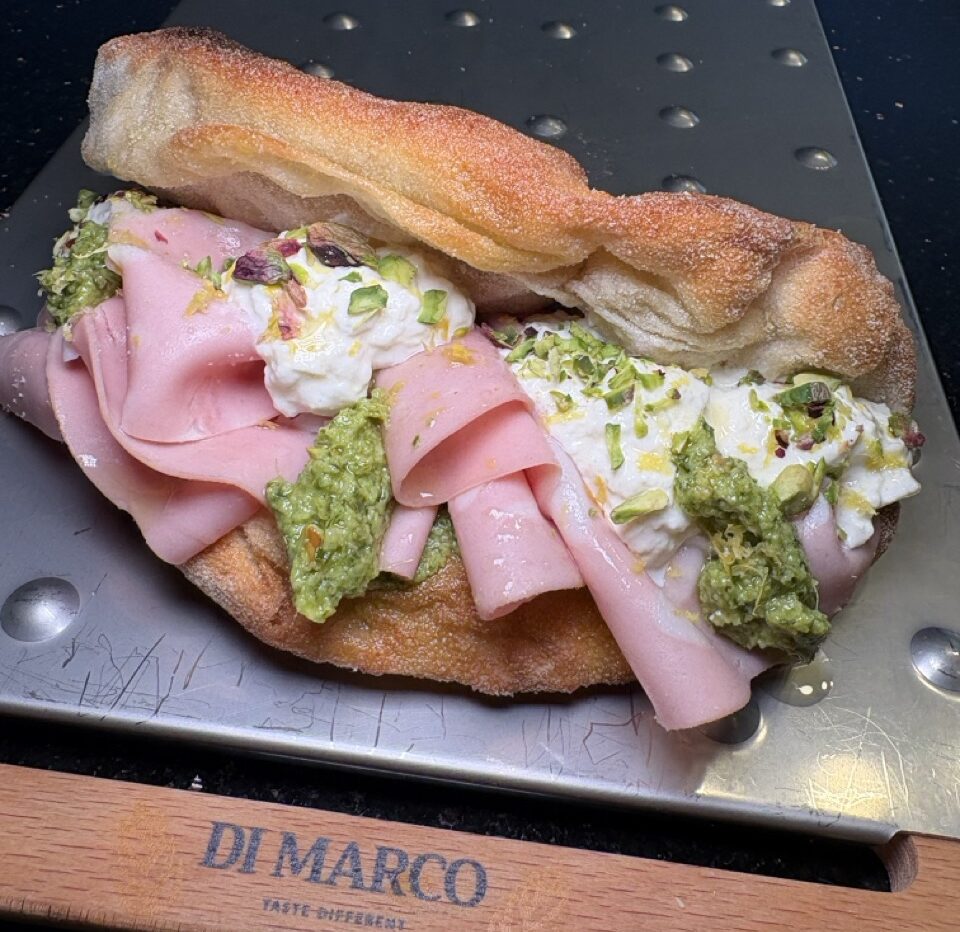 CRUST PINSA POCKET PAR-BAKED I.Q.F. - Jordanos